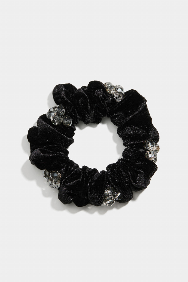Shoppa scrunchies i butik och online